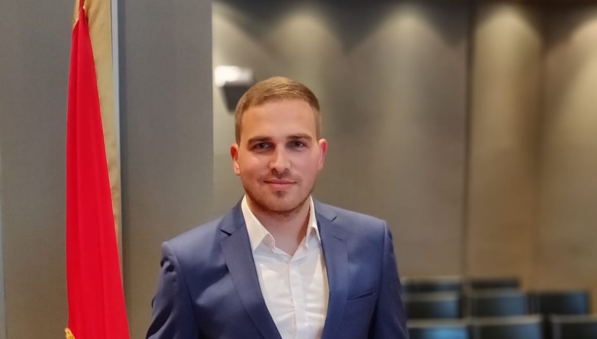 "Crnoj Gori potrebna nova politička mladost, koja će je osloboditi ...